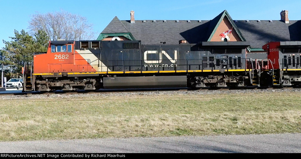 CN 2682